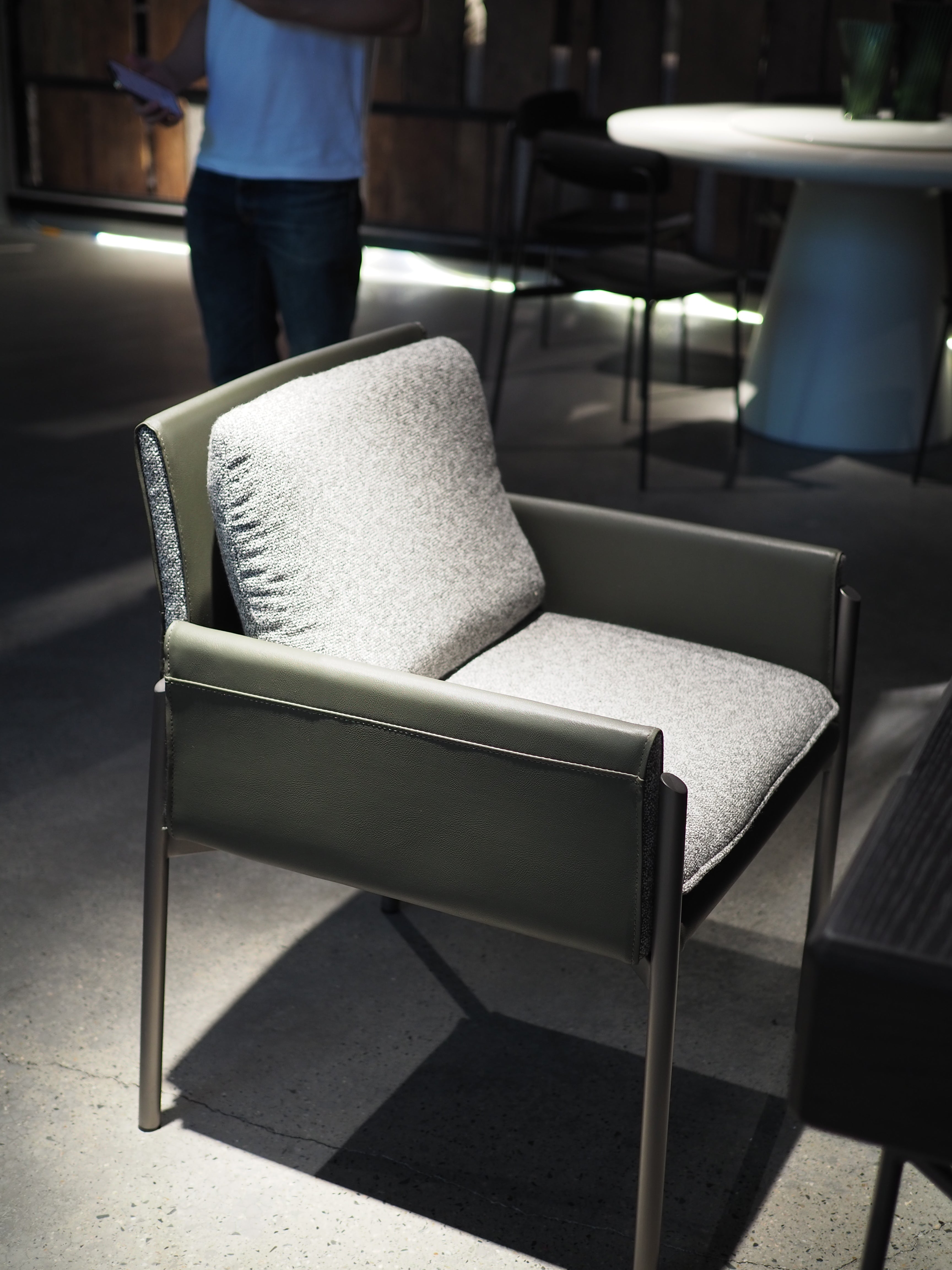Chairs – Piorni